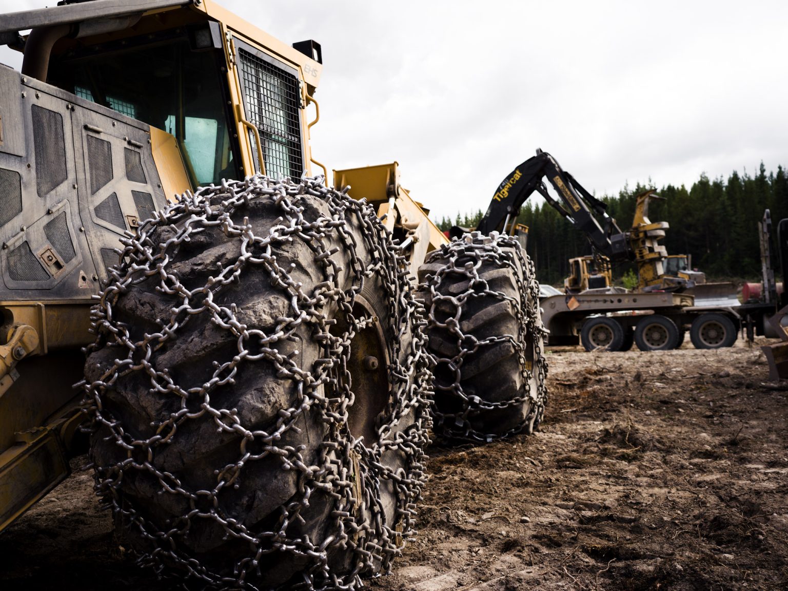 Heavy equipment on the fireline – BC Wildfire Service